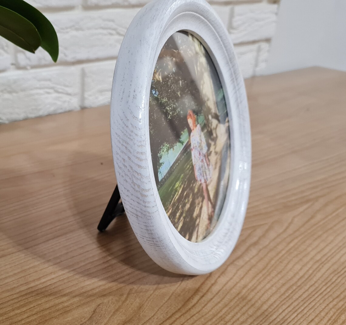 Tabletop White Round Frame Round Picture Frame Wooden Frame - Etsy