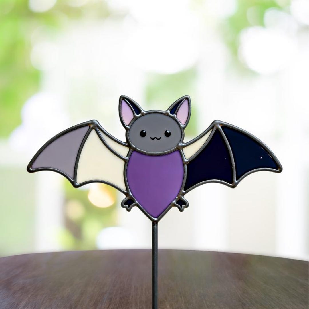 Bat Plant Stake Stained Glass Pattern, Bat Suncatcher, Garden Glass ...