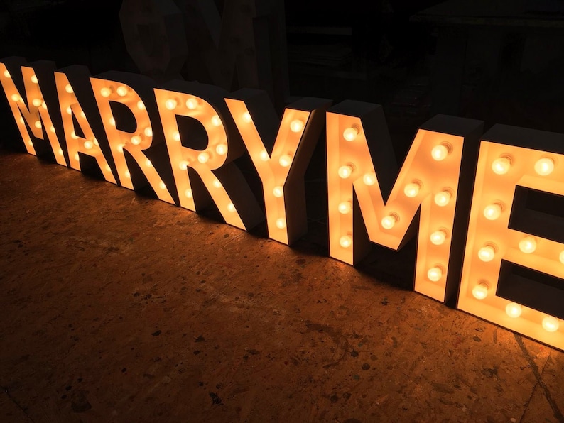 Set of Marry Me Backdrop Letters Light up Marry Me Sign - Etsy Sweden