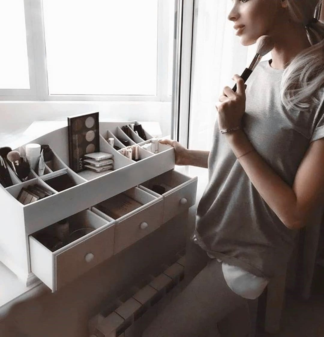 Large makeup organizer store
