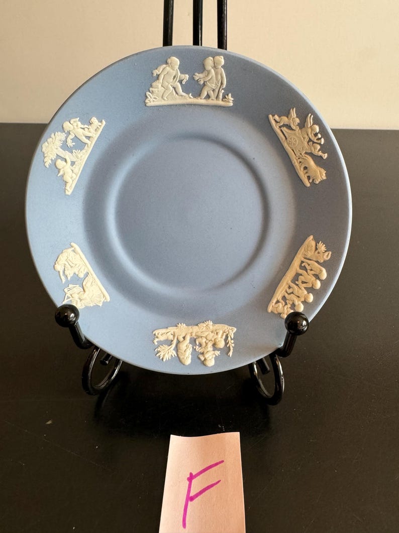 Wedgwood Jasperware Collectors Plates of Various Sizes - Etsy