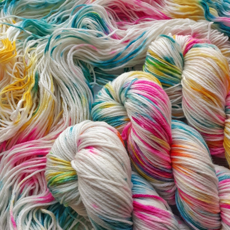 Hand Dyed Yarn 100 Merino Wool Variegated Yarn Rainbow Etsy