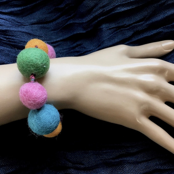 Wool Bracelet - Etsy