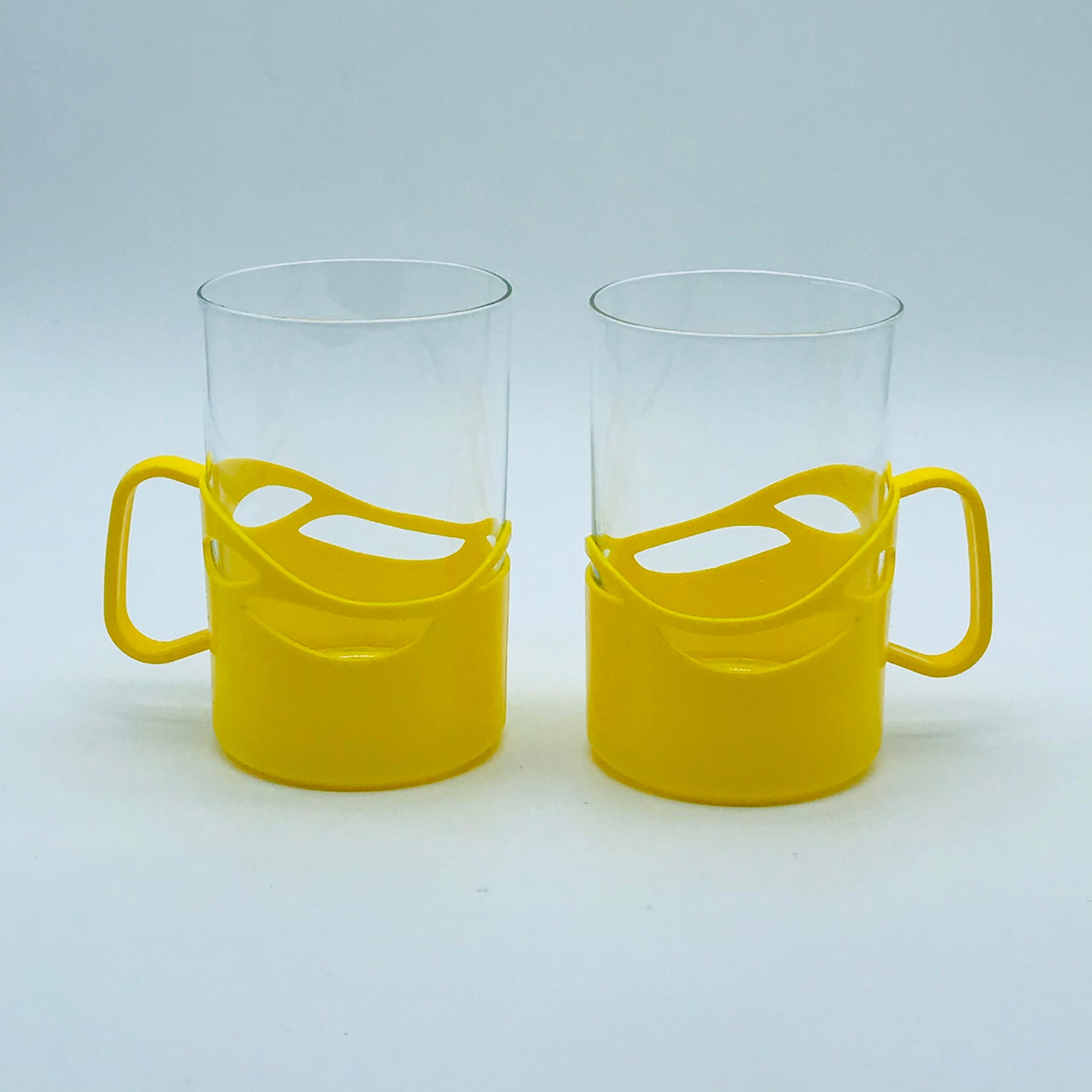 Tarnow Glass Mugs Yellow Plastic Holder Set of 6 NOS - Etsy