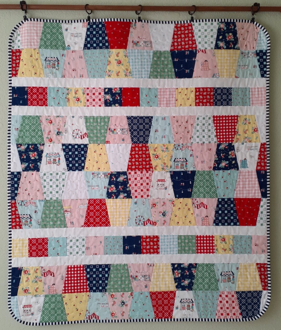 Tasha Noel Quilt Fair Baby Quilt: Handmade Patchwork Tumbler Block, 40 ...