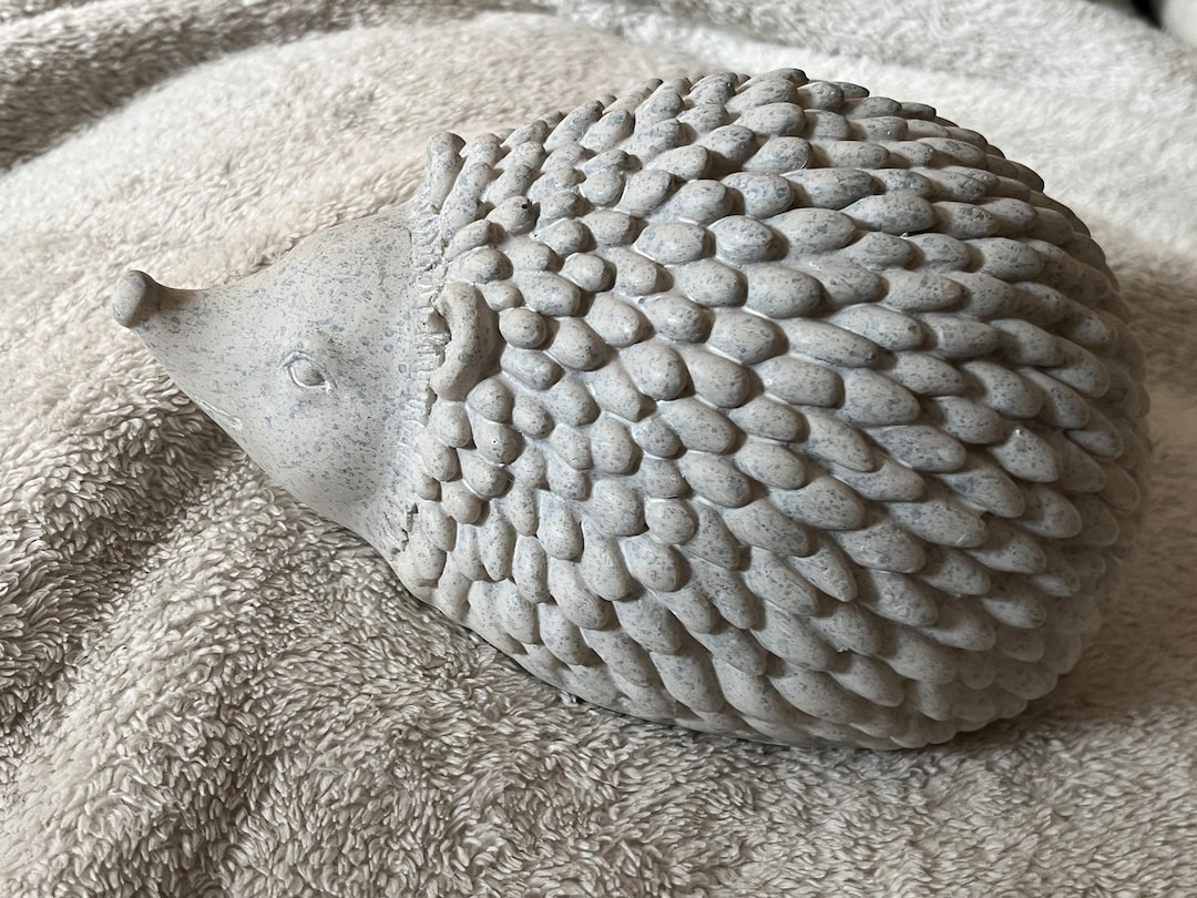 Hedgehog Latex Mould to Create This Hedgehog Ornament, Rubber Mold for Plaster or Concrete - Etsy UK