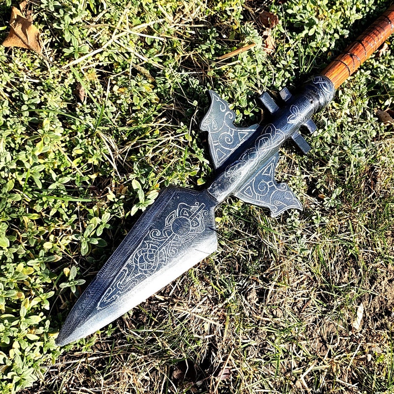 Hastovenator the Spear Hunter - Etsy Canada