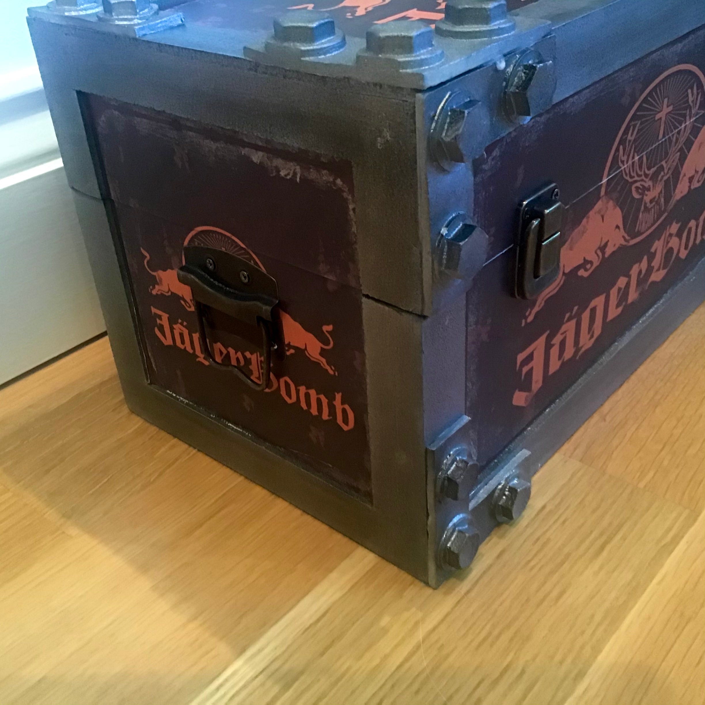 Jager Bomb Trunk Crate. Jagerbomb steam punk industrial | Etsy