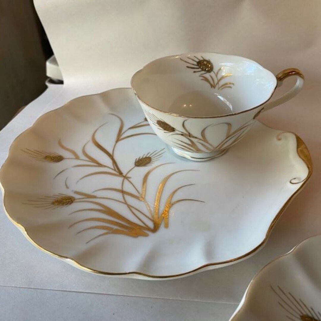 One (1) Vintage Mid Century 1950s Lefton China 22k Gold Snack Plate ...