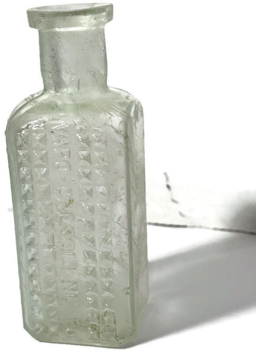 Antique Clear Square Raised Diamond Texture Embossed Glass Vapo ...