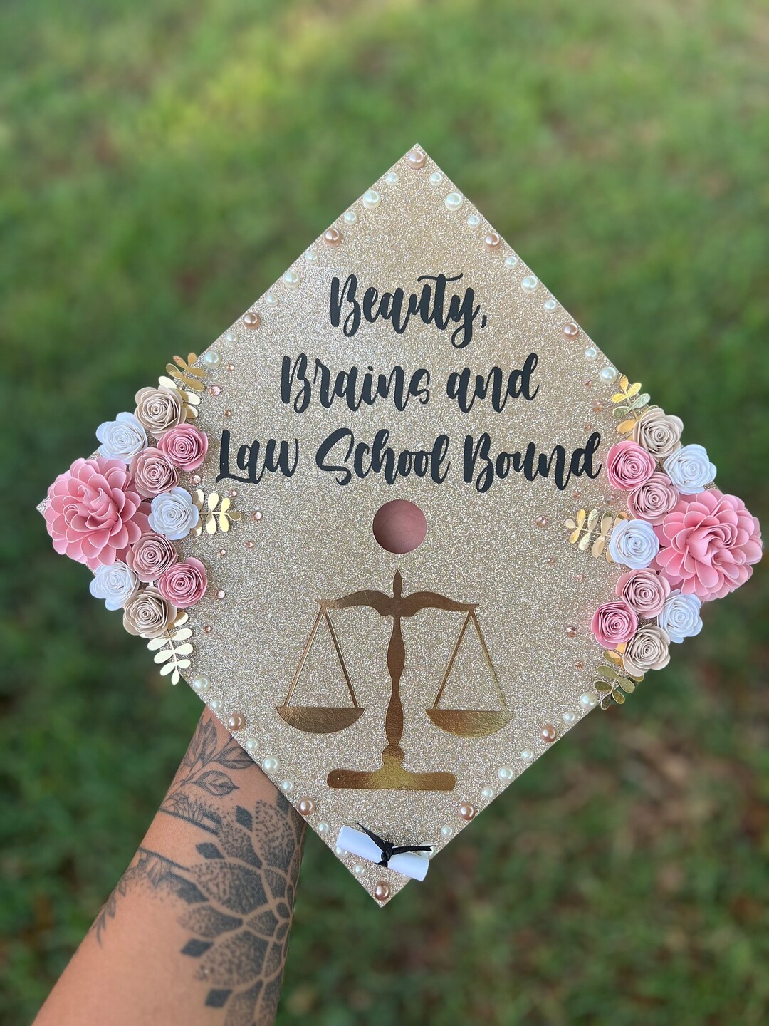 Grad Cap Topper Grad Cap Graduation 2024 Paper Flowers Graduation Gifts ...