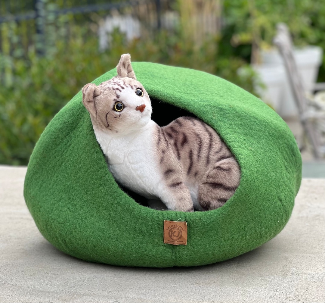 Hand Felted Wool Cat Cave Bed: Natural, Warm Cat House - Etsy