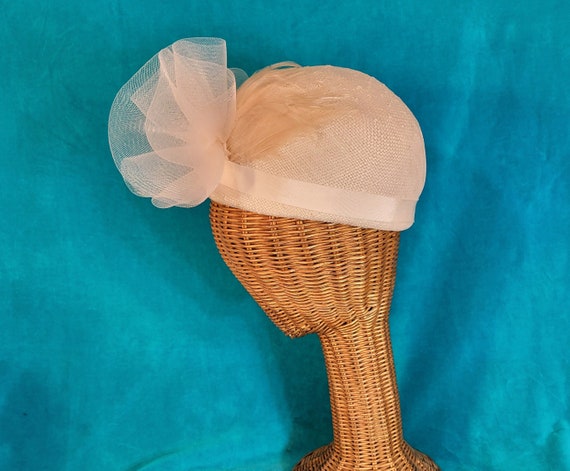 Vintage White Woven Hat by Edette Exclusive NY Paris … - Gem