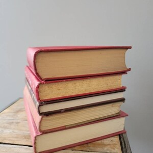 Vintage Red Book Stack. Old Red Book Set. Red Book Decor, Staging Books ...