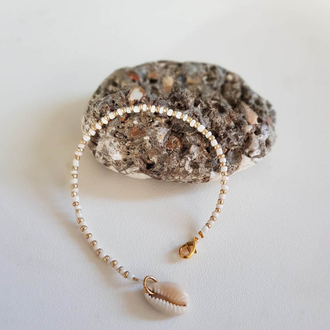 Sea Shell Bracelet Natural Cowrie Shell Bracelet White Beaded Bracelet ...