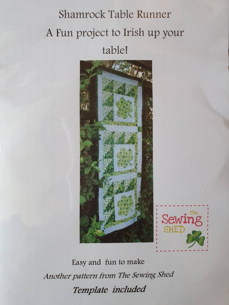 Irish shamrock table runner Pattern with full size wooden | Etsy