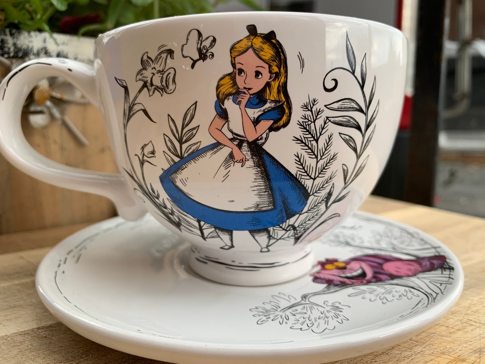 Alice in Wonderland Tea Cup and Saucer Disney - Etsy