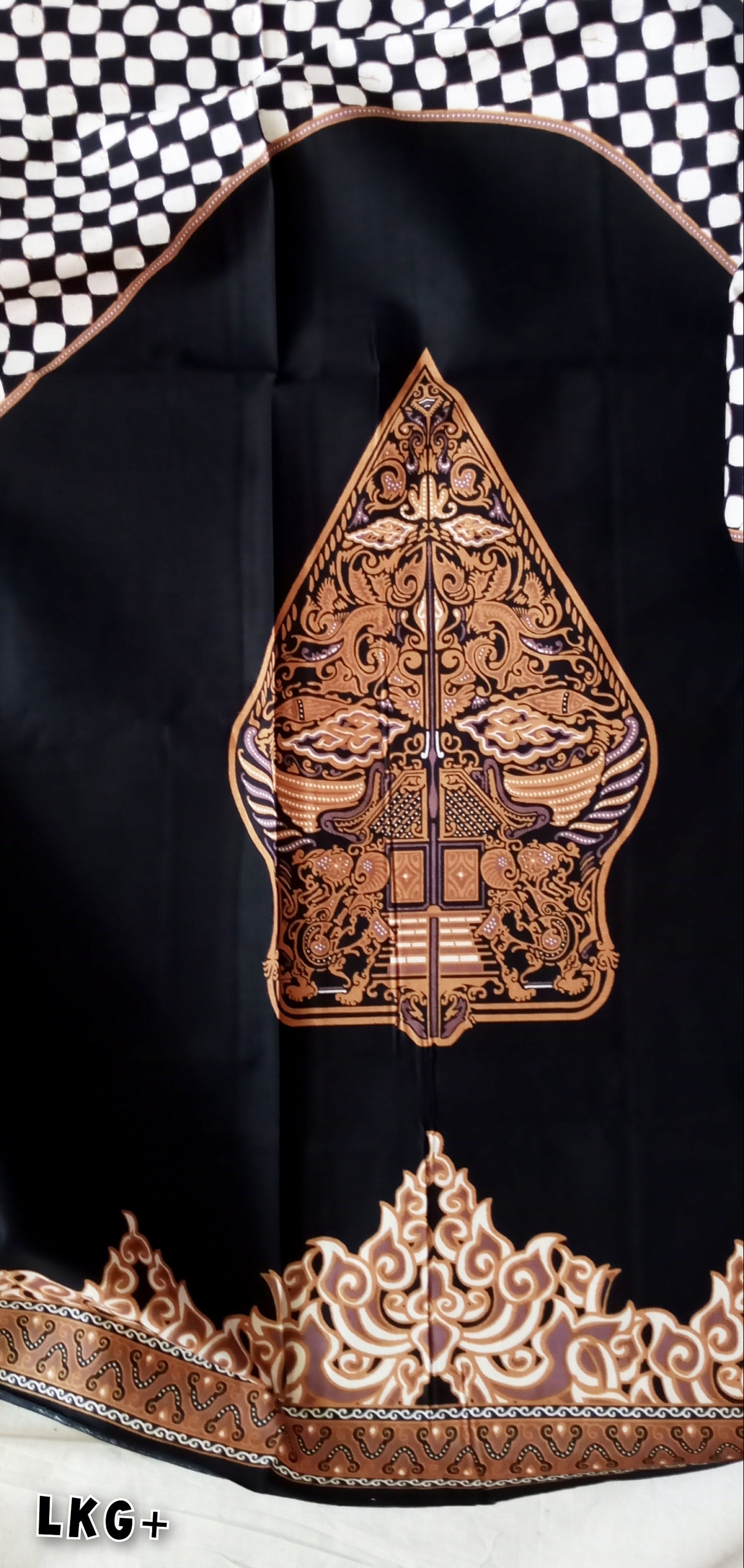 Wayang Batik Sarong/ Indonesian Batik Fabric/ Wayang Pattern Batik ...