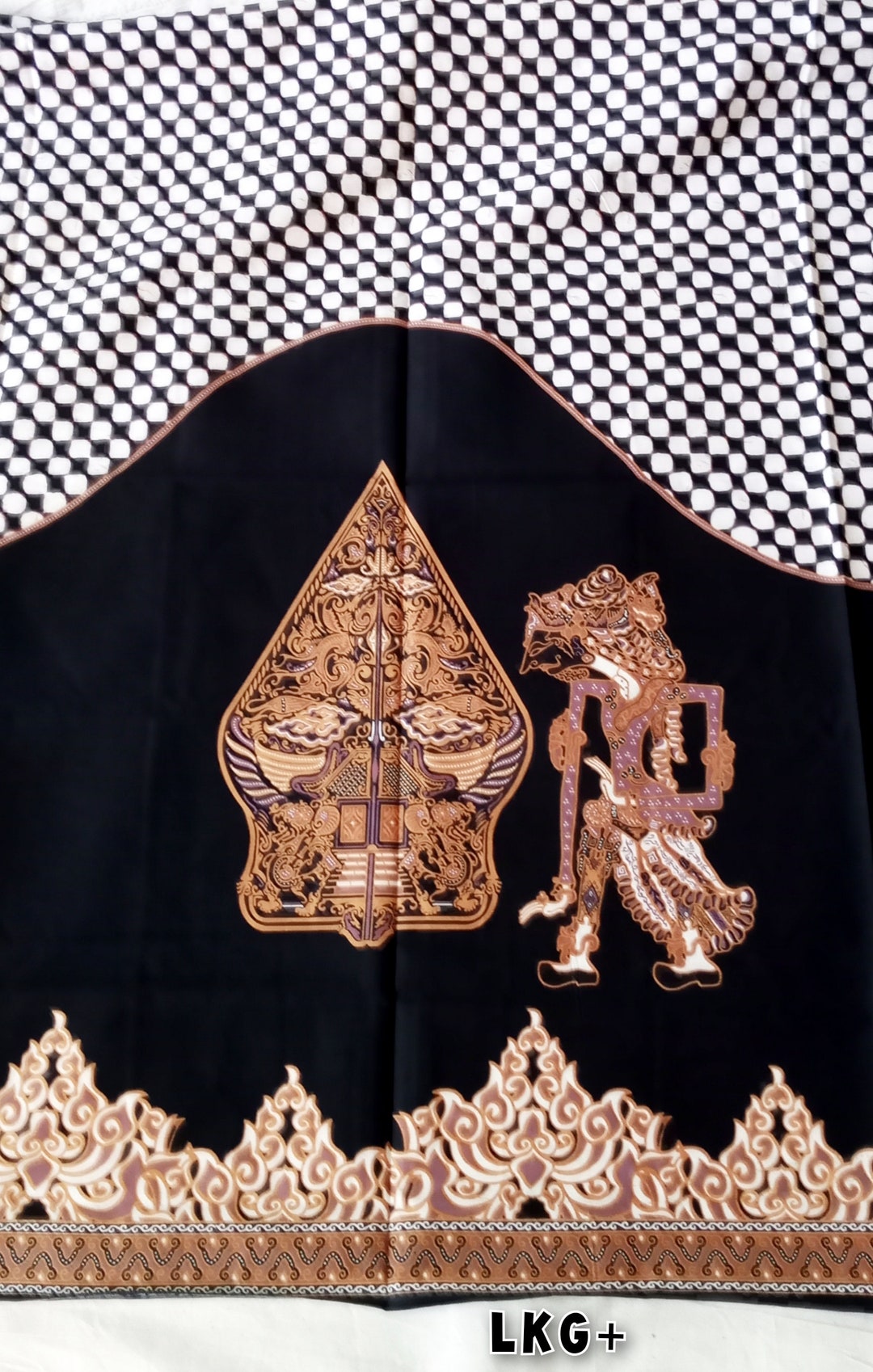 Wayang Batik Sarong/ Indonesian Batik Fabric/ Wayang Pattern Batik ...