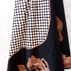 Wayang Batik Sarong/ Indonesian Batik Fabric/ Wayang Pattern Batik ...