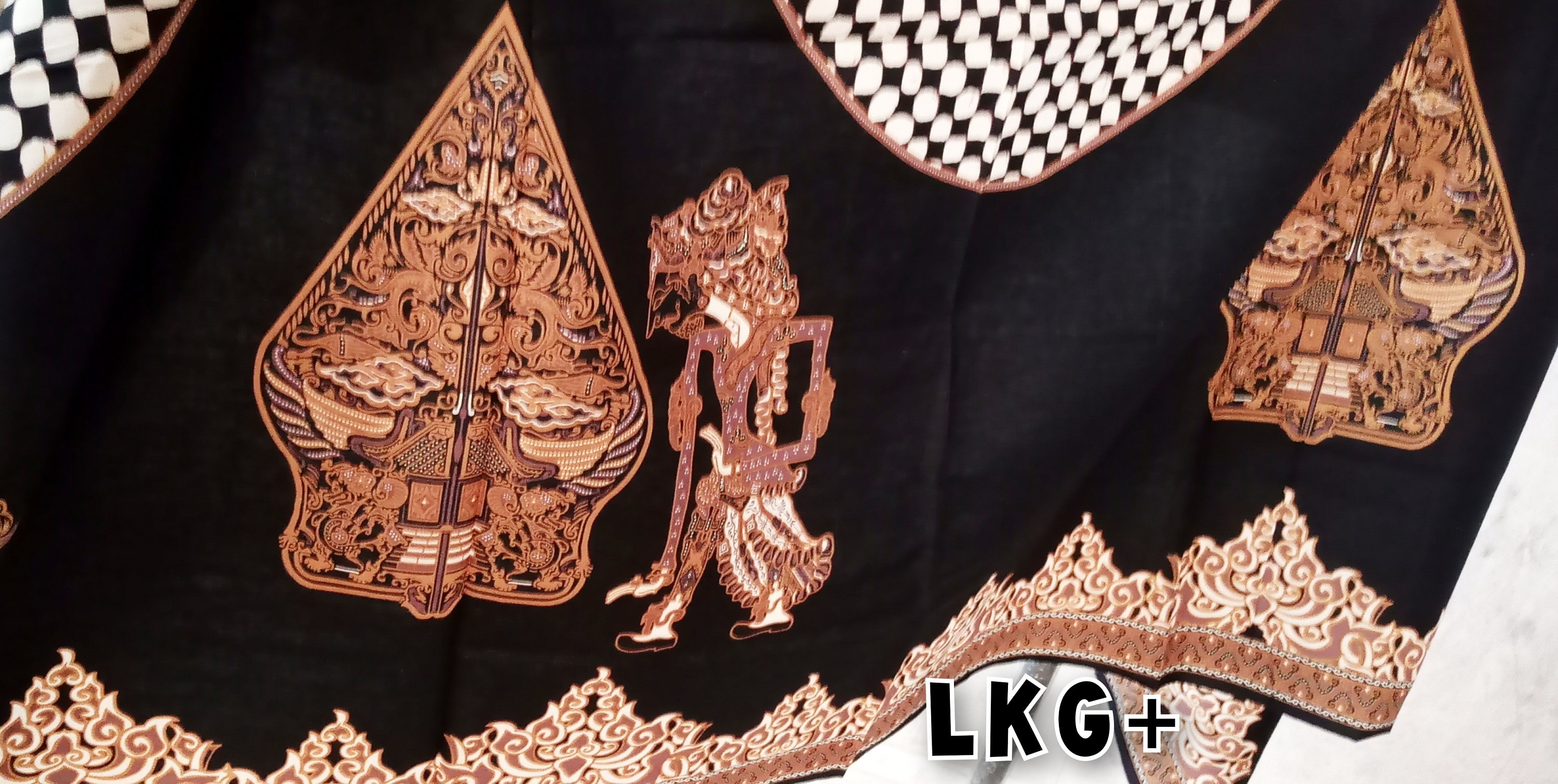 Wayang Batik Sarong/ Indonesian Batik Fabric/ Wayang Pattern Batik ...