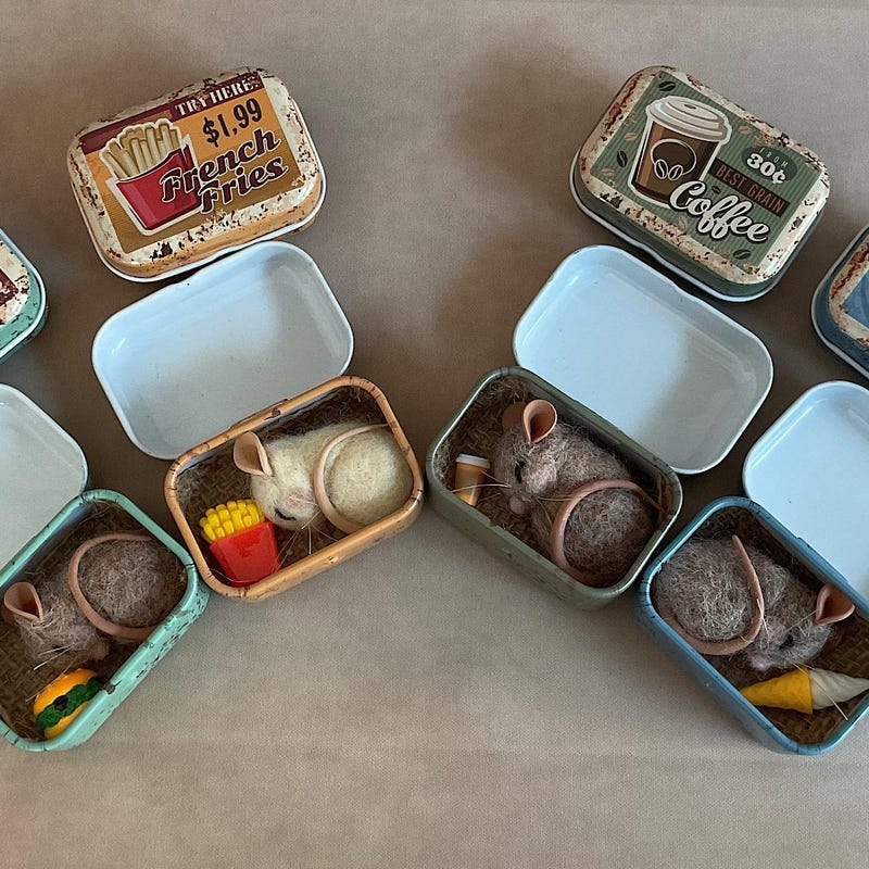 Vintage Tin Keepsake Box - Etsy UK