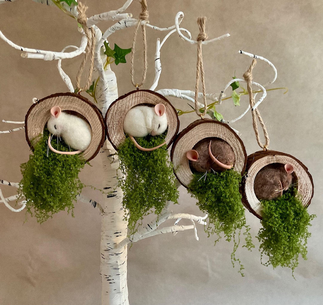 Needle Felted Sleeping Mouse in Wooden Log Slice, Mouse Ornament, Cute ...