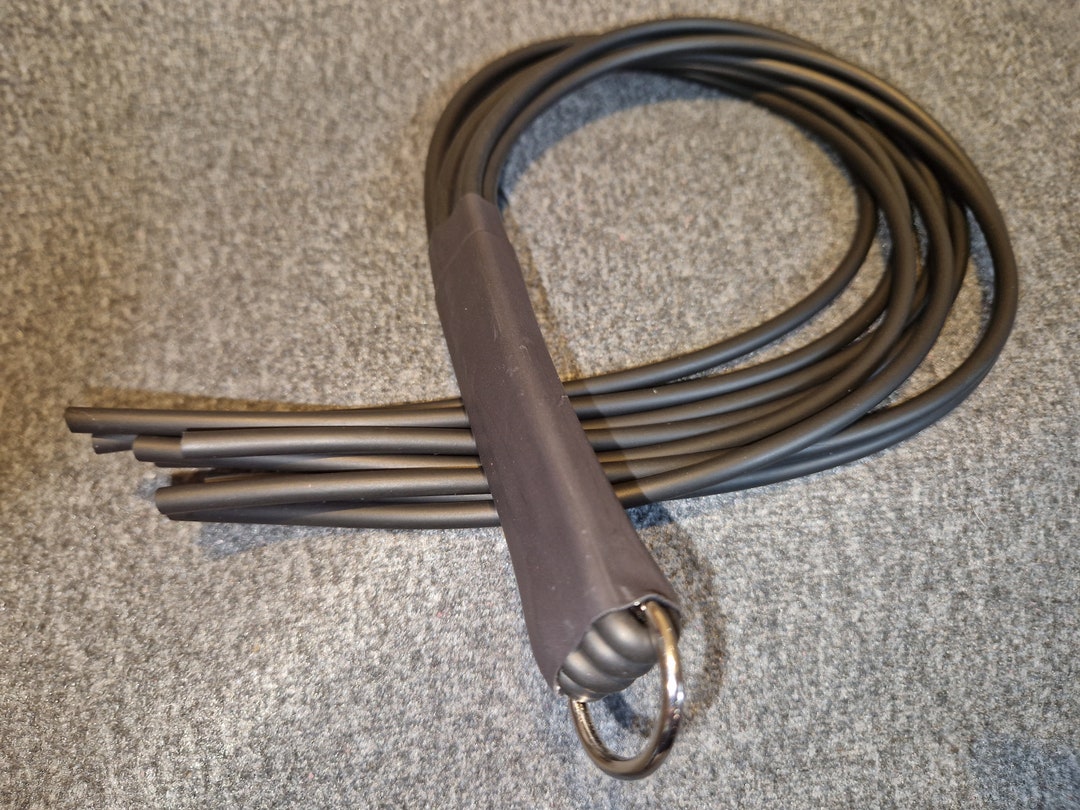 Rubber Whip With Eight Thick Soft Rubber Cords - Quickly Creates Marks ...