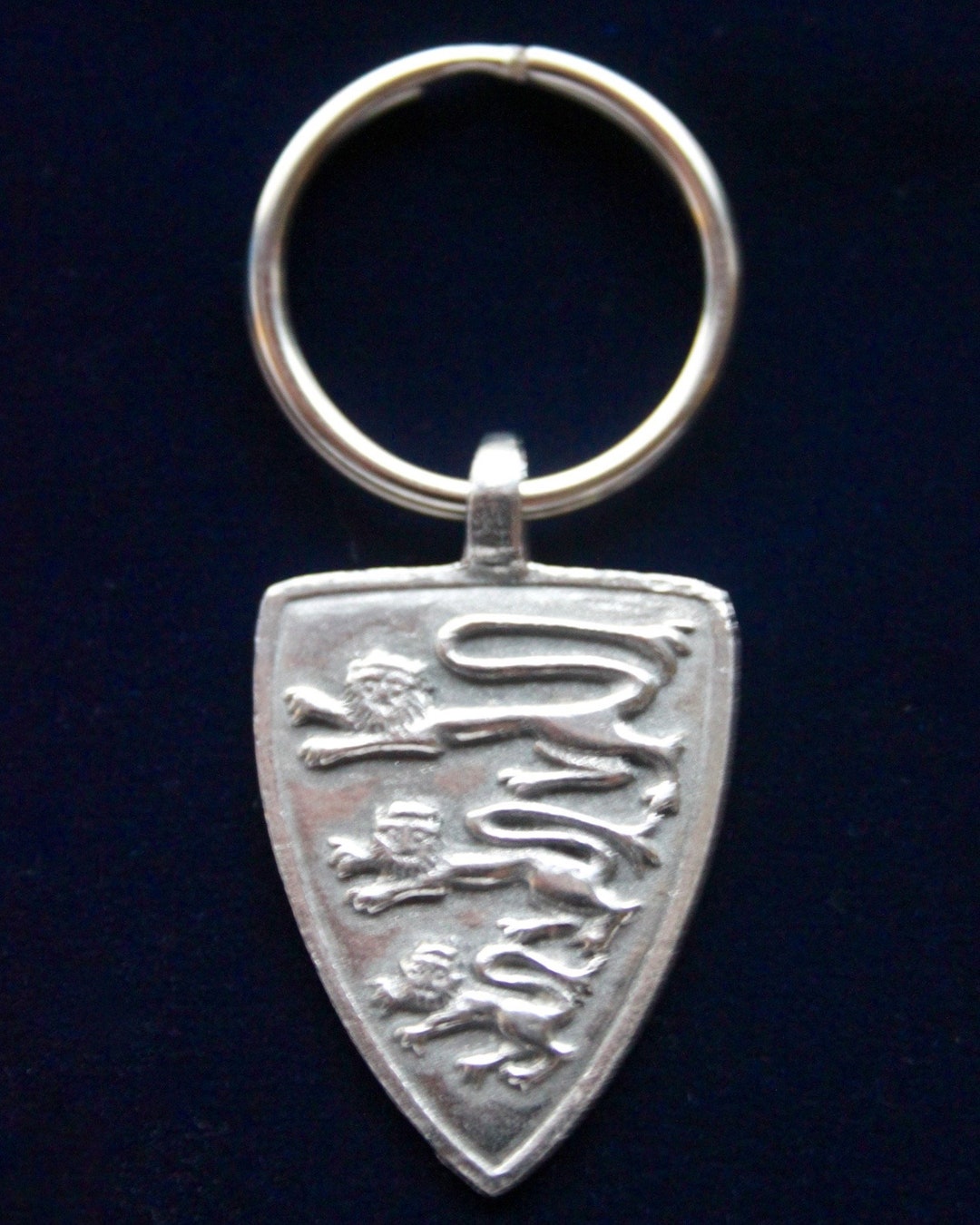 Three Lions Shield Pewter Keyring With Gift Pouch - Etsy