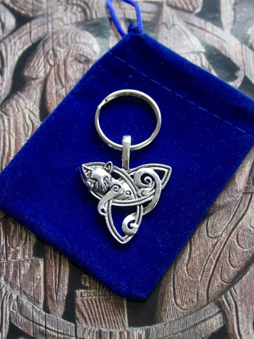Triquetra Triple Trinity Celtic Knot Cat Keyring With Gift Pouch - Etsy