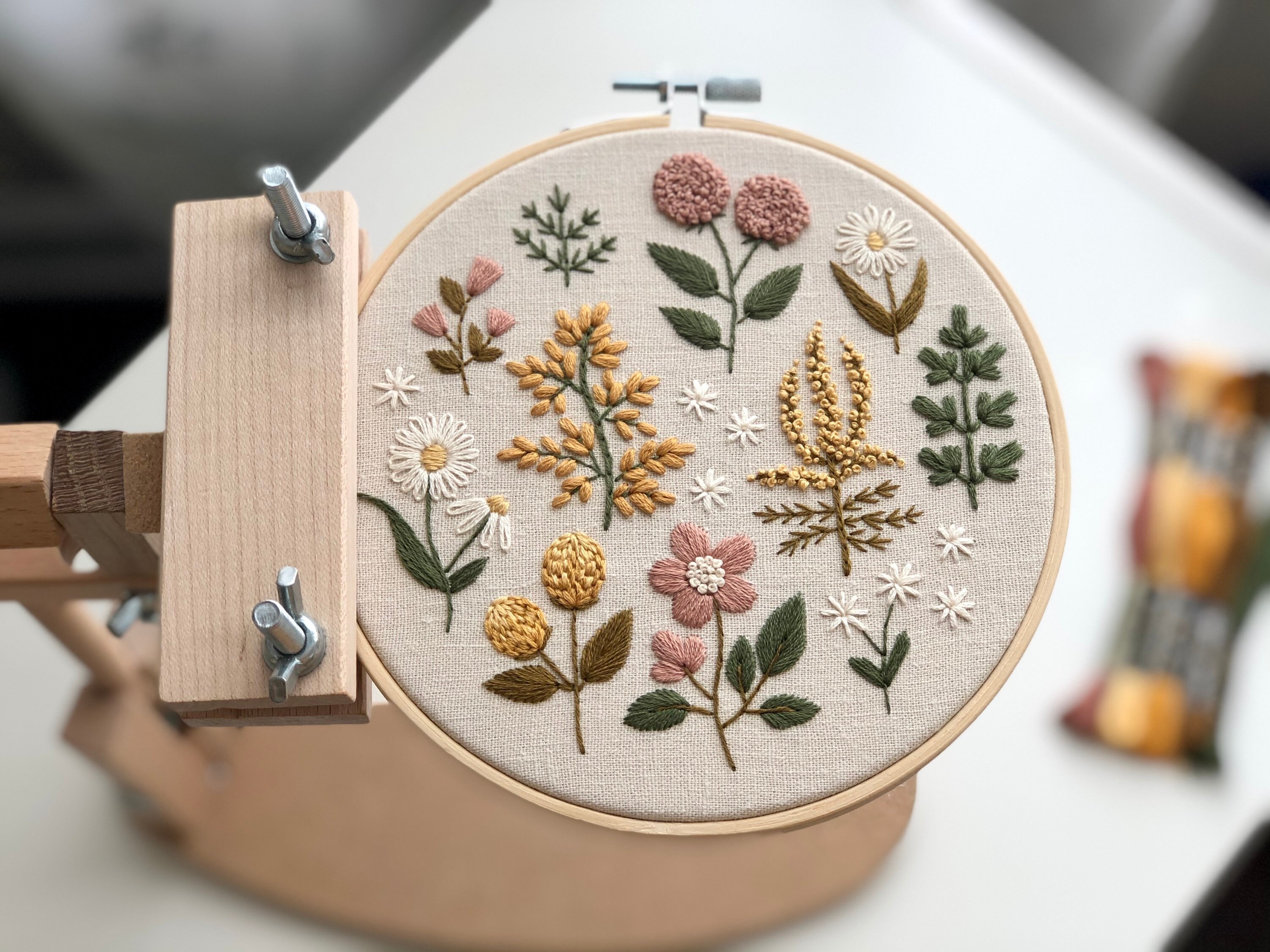 Vintage Wildflowers Embroidery Kit Floral Hand Embroidery Kit - Etsy Canada