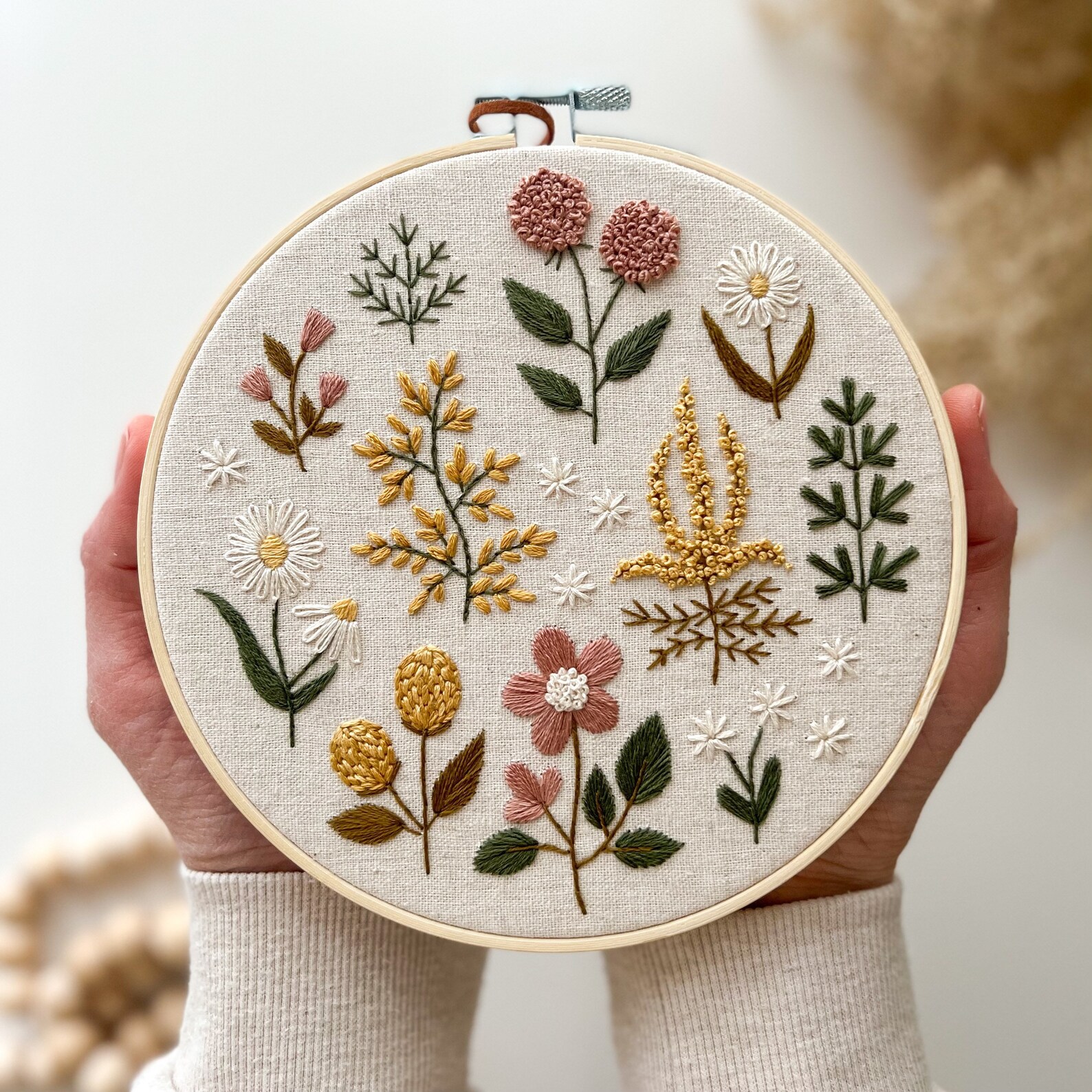 Vintage Wildflowers Embroidery Kit, Floral Hand Embroidery Kit for ...