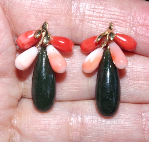 Antique 14K Gold Angel Skin Coral & Jade Teardrop Ear… - Gem