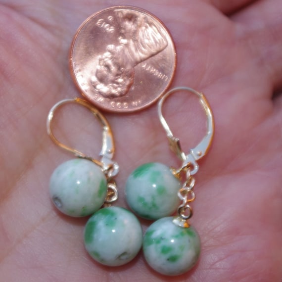 Antique Apple Green 14K Jadeite Jade Elongated Ball L… - Gem
