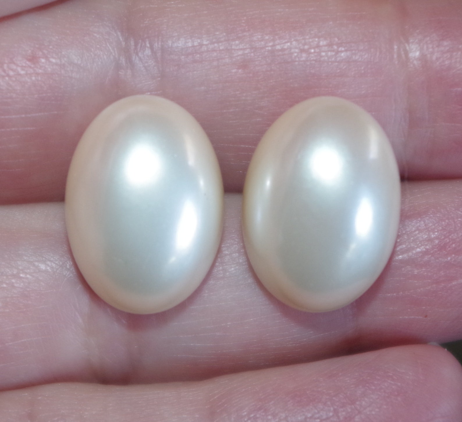 Quality Majorca Pearl Oval Dome 17 MM Stud Earrings 14K Gold - Etsy