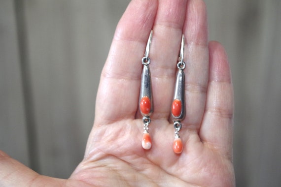 Vintage Sterling Large Momo Red Coral Elongated Teard… - Gem