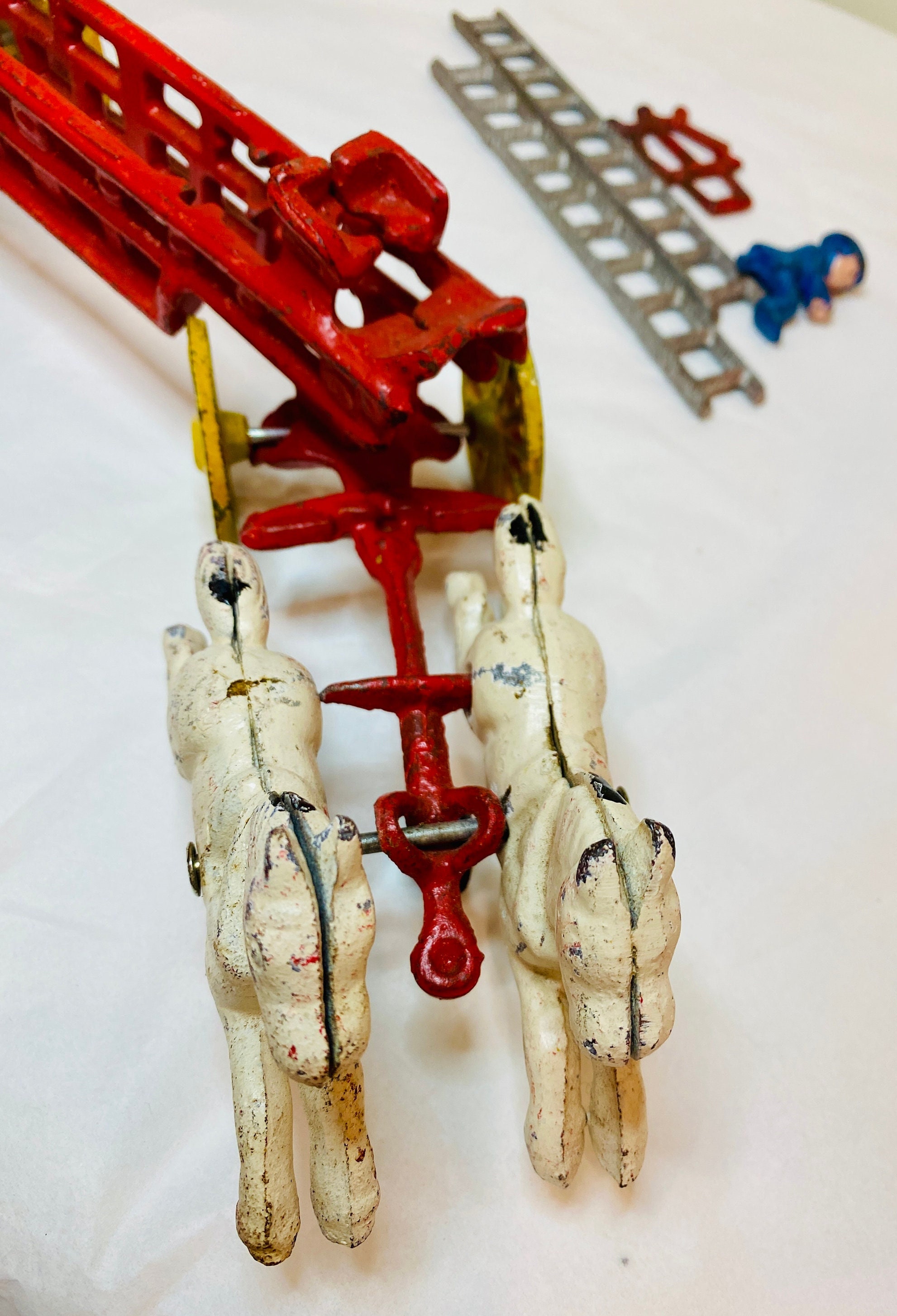 Antique Cast Iron Toy 2 Horse Drawn Hook & Ladder Fire Truck Wagon ...