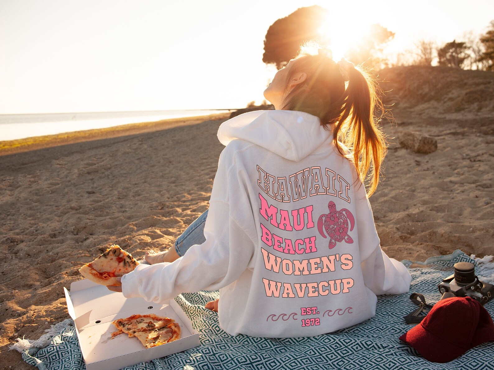 Hawaii Beach Bum Hoodie Aesthetic Sweatshirt Words on Back - Etsy