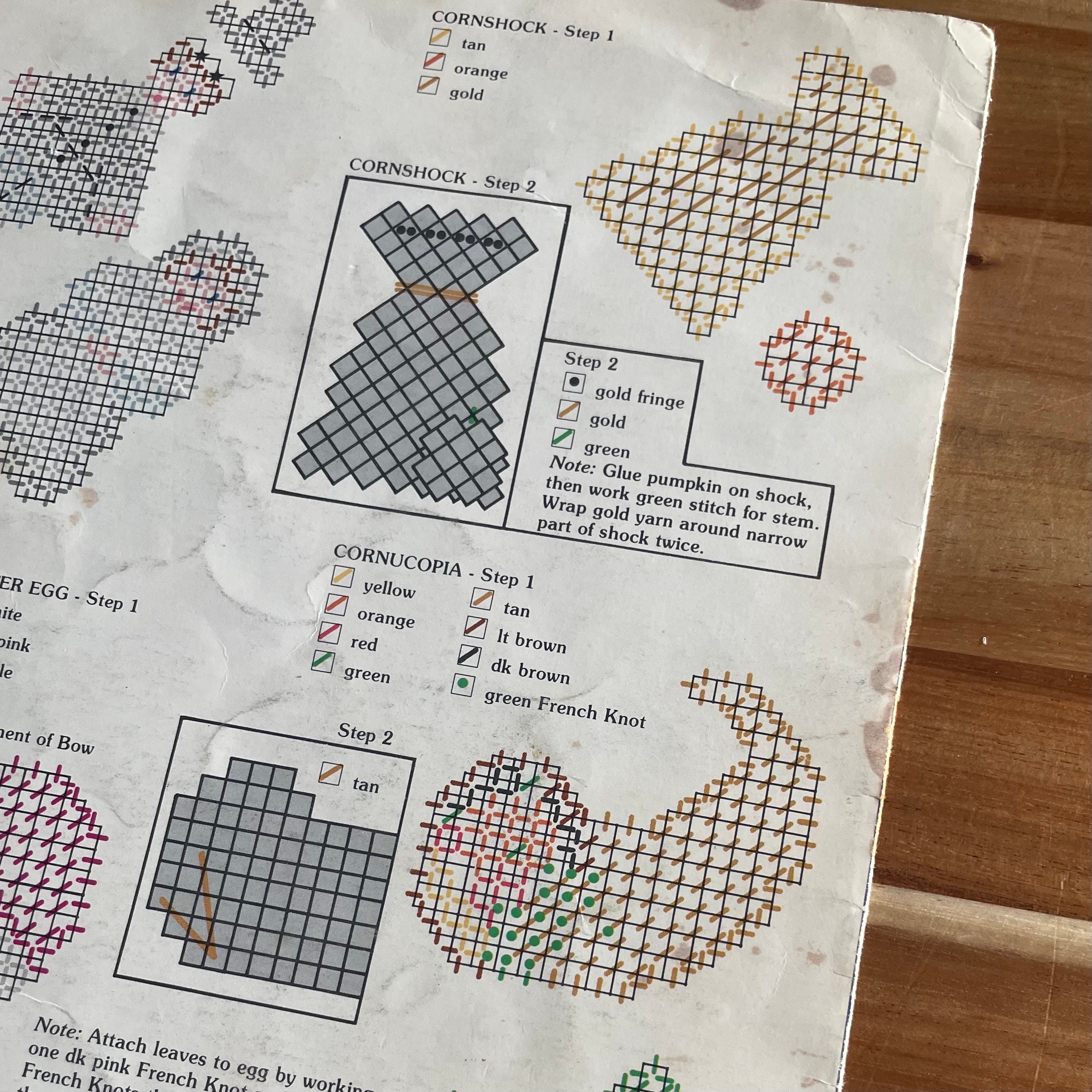 Leisure Arts Plastic Canvas Leaflets Set of 3 Door Signs, Letters ...