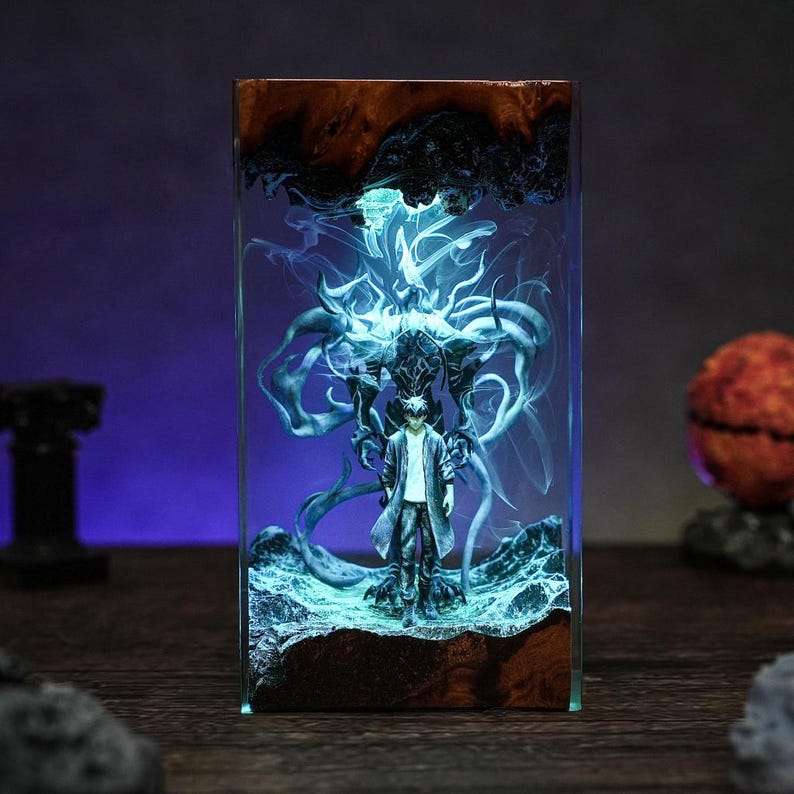 Sung Jinwoo Figure Epoxy lamp, Custom Solo Leveling Sung Jin Woo Figure ...
