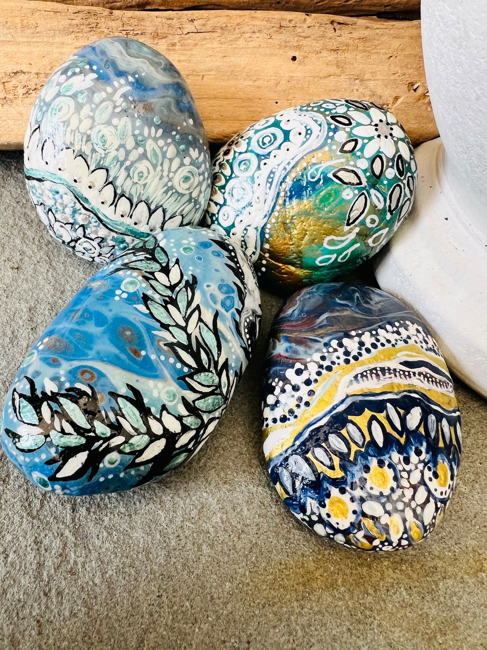 Blue Paint Poured Rocks, Fluid Art Rocks, Hand Painted Rocks/stones ...