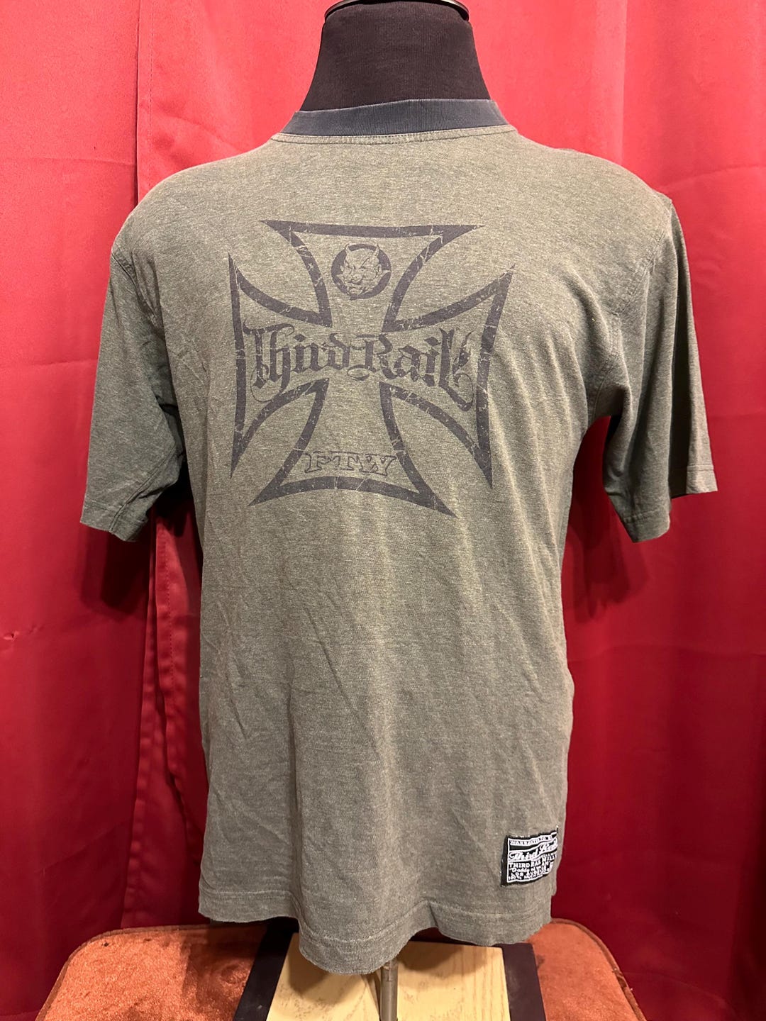 Vintage Third Rail Tee Y2K Rave Wear FTW Streetwear Grail Graffiti ...