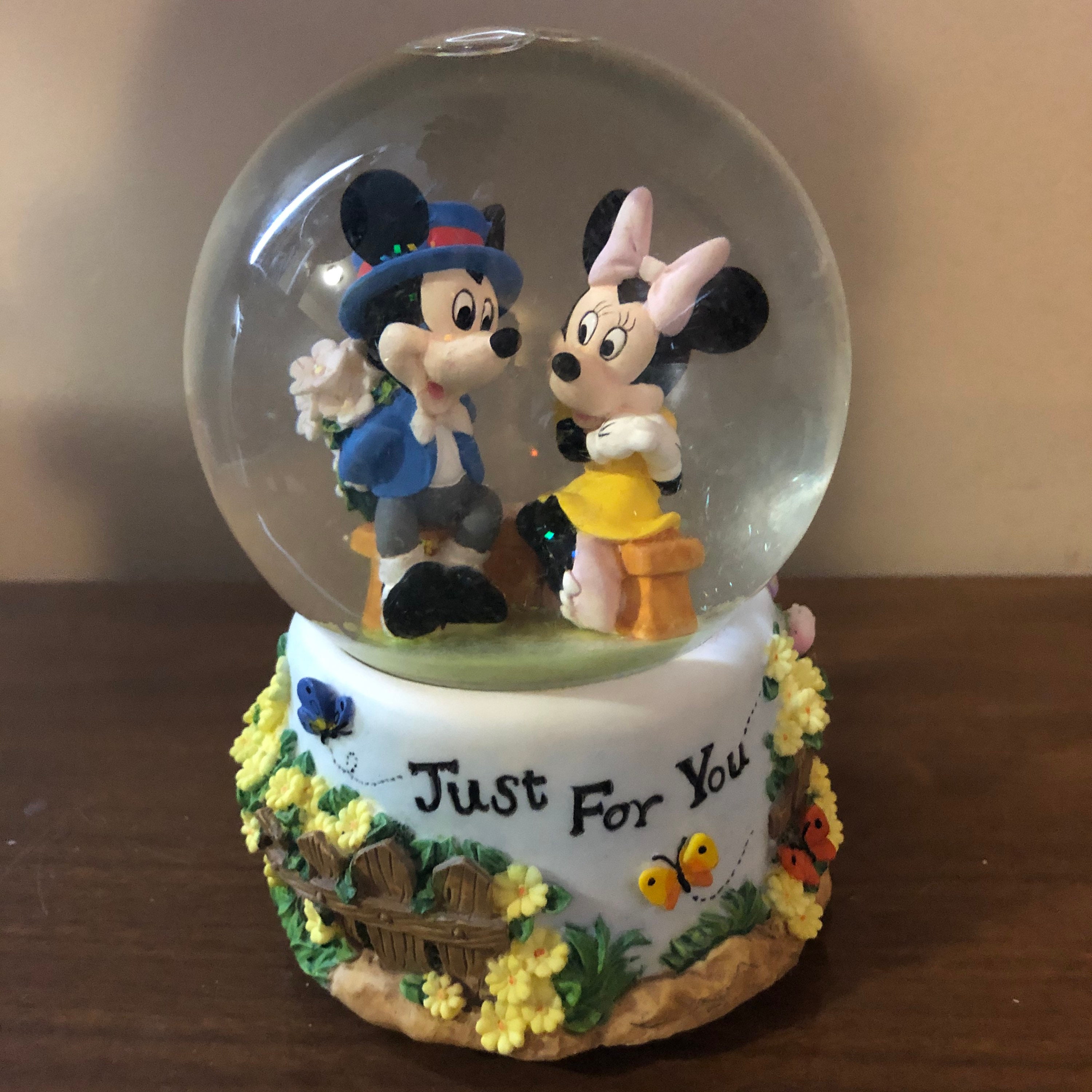 Disney Mickey Mouse with Minnie Snow Globe Music In The Good Old ...
