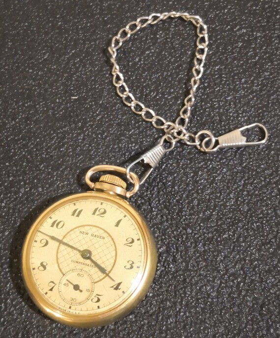 Vintage 1940s New Haven Compensated Pocket Watch 48 m… - Gem