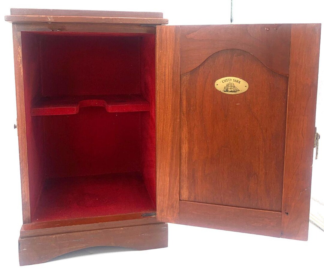 Cutty Sark Scoth Whiskey Wood/brass Cabinet Red Velvet Interior Sea ...
