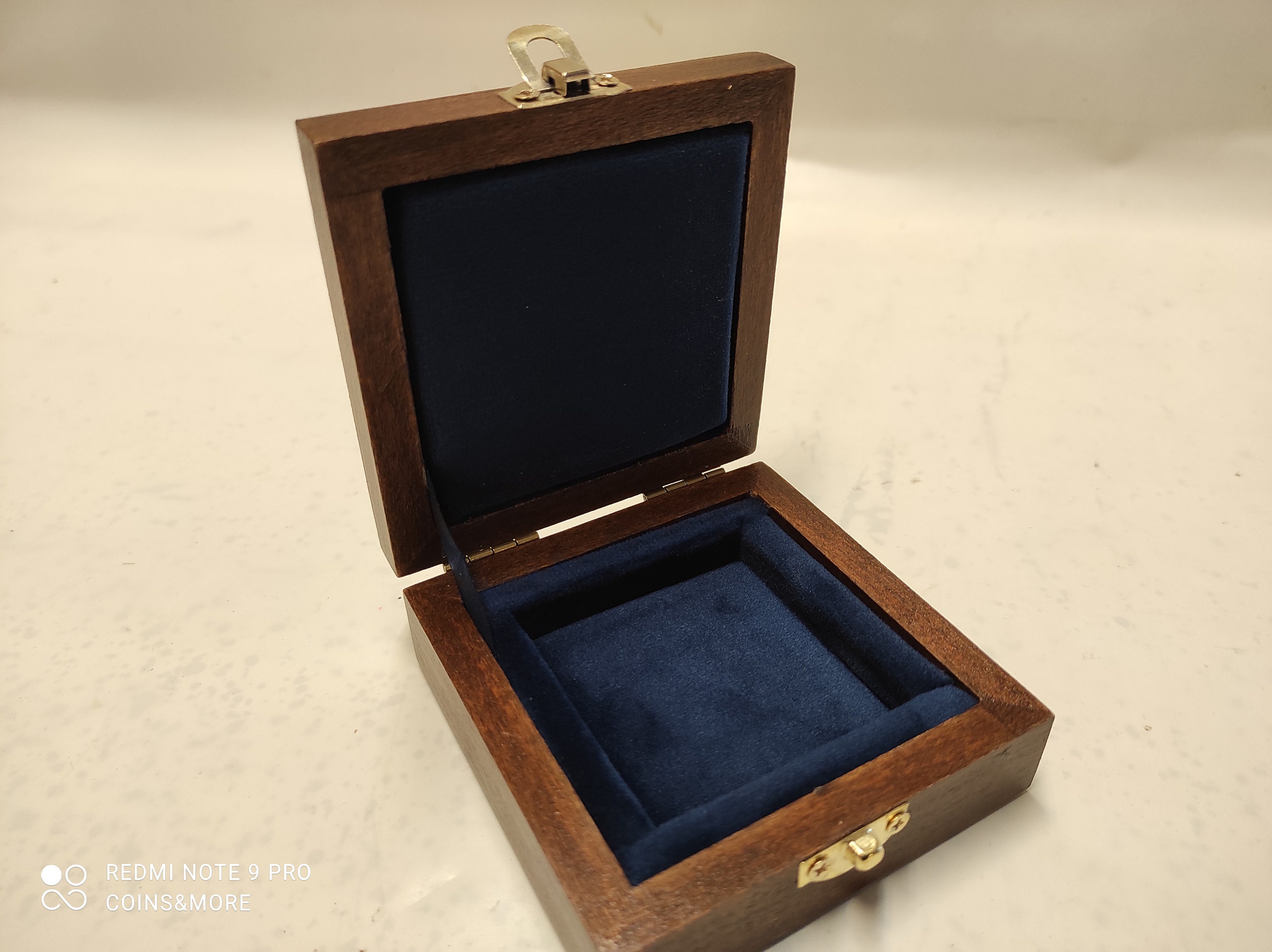 Wooden box case single coin case. Wood and velvet | Etsy