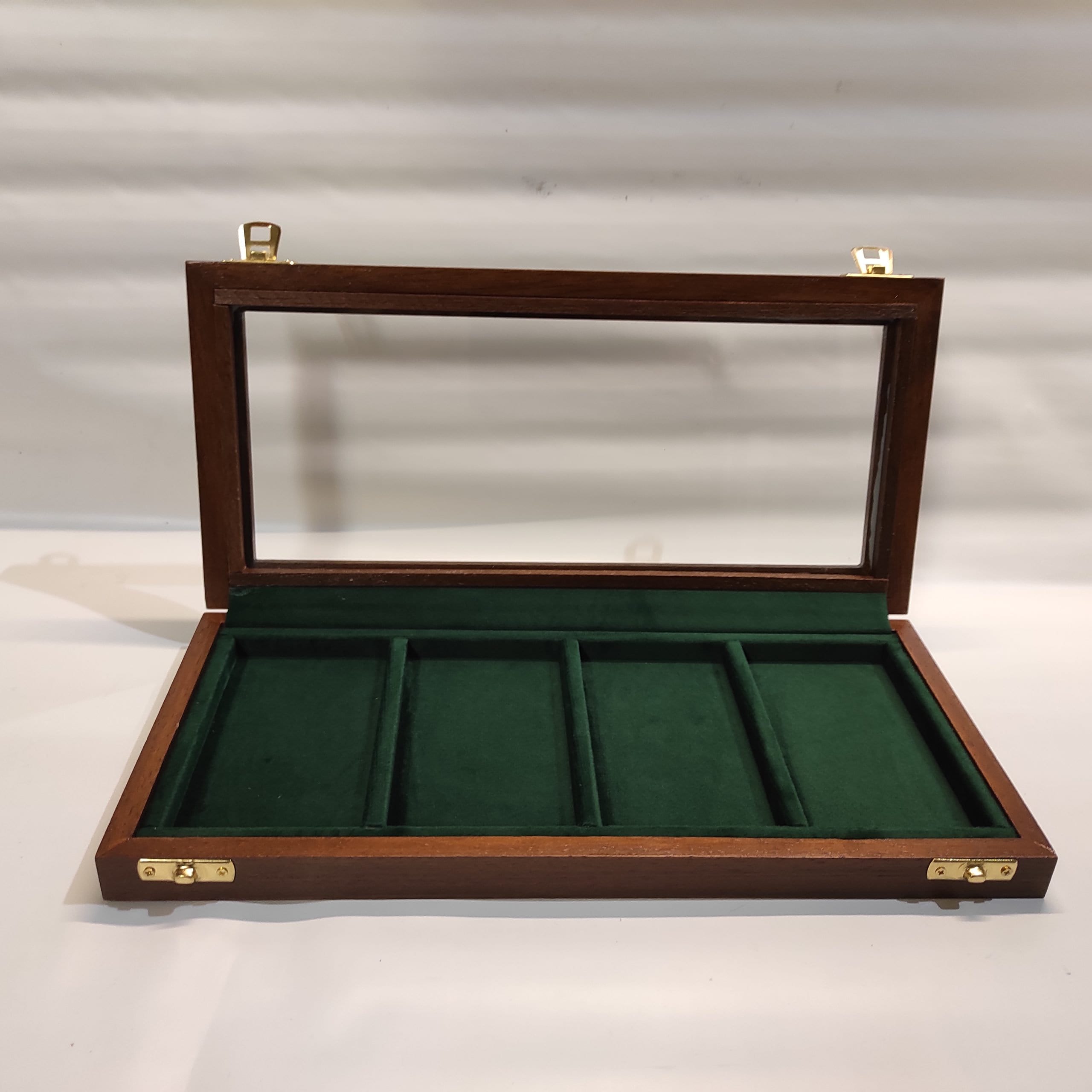 Wooden Case for 4 Medal With Ribbon - Etsy