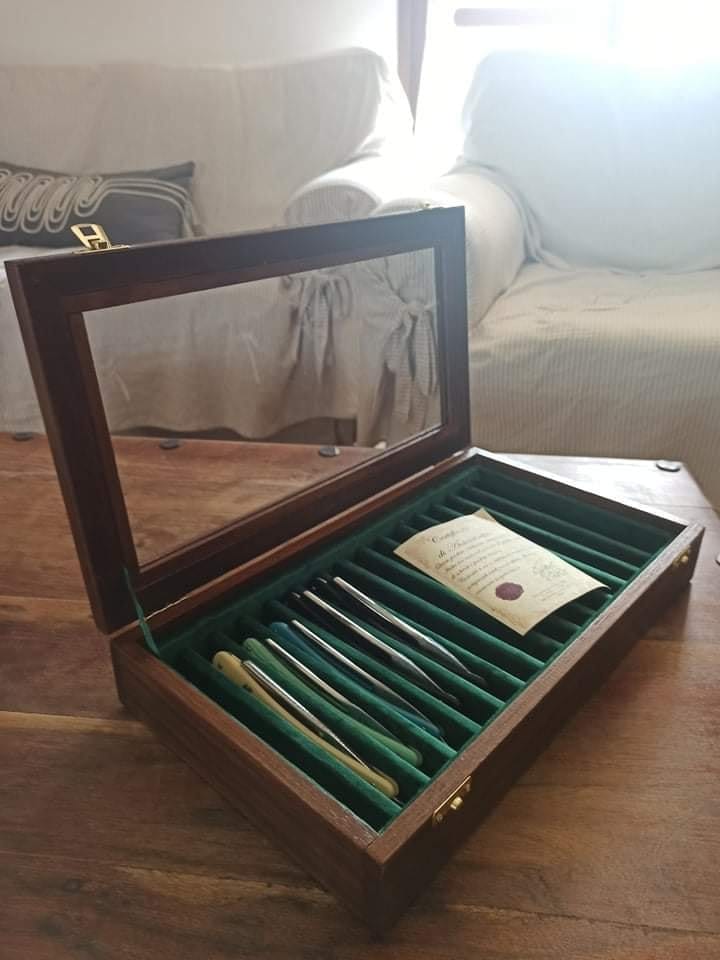 Collection Box for Freehand Razors. Wooden and Velvet Case. | Etsy