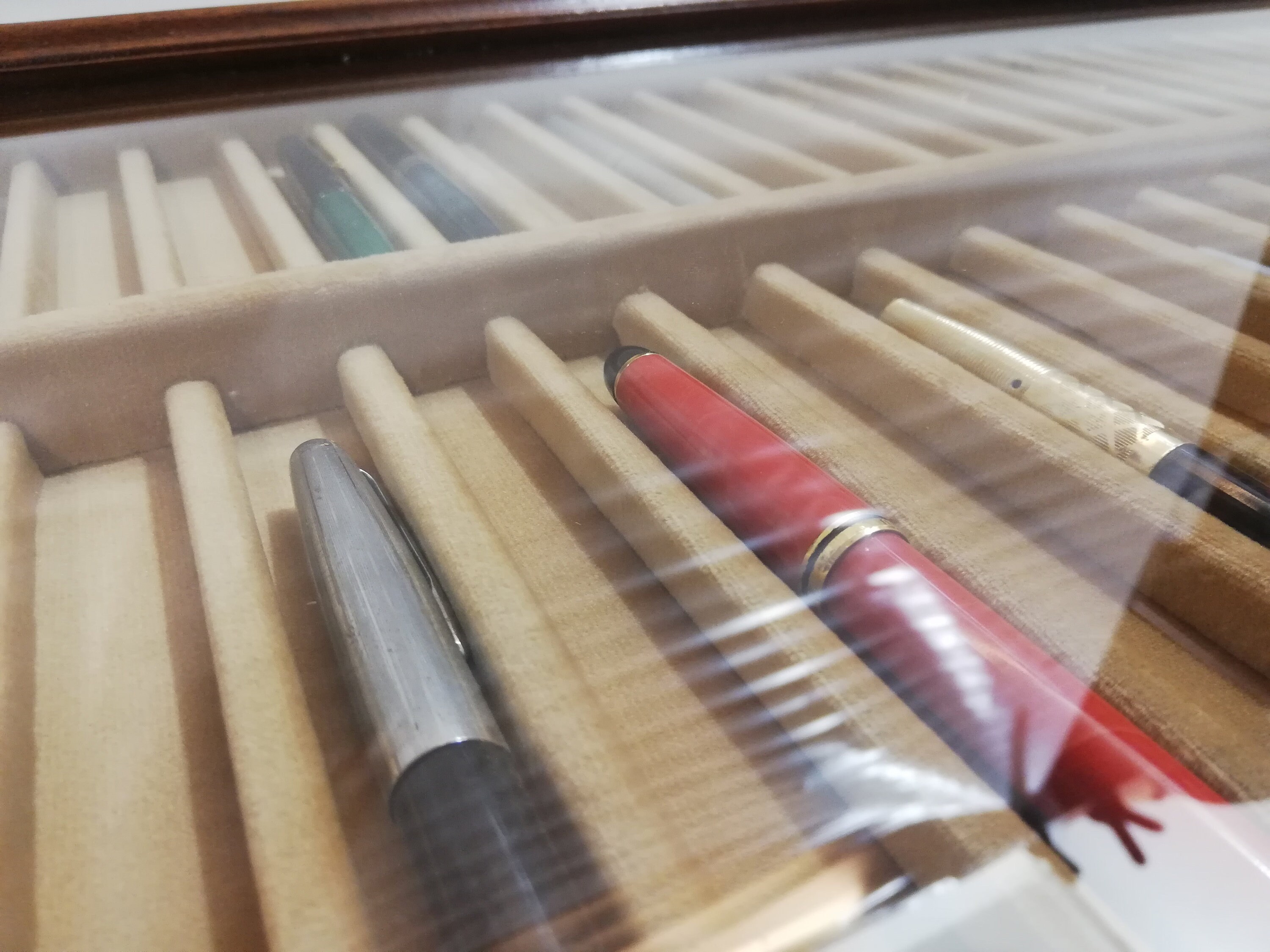 Pencil Case, Exhibitor for Fountain Pens Collection Wooden Pen Holder ...