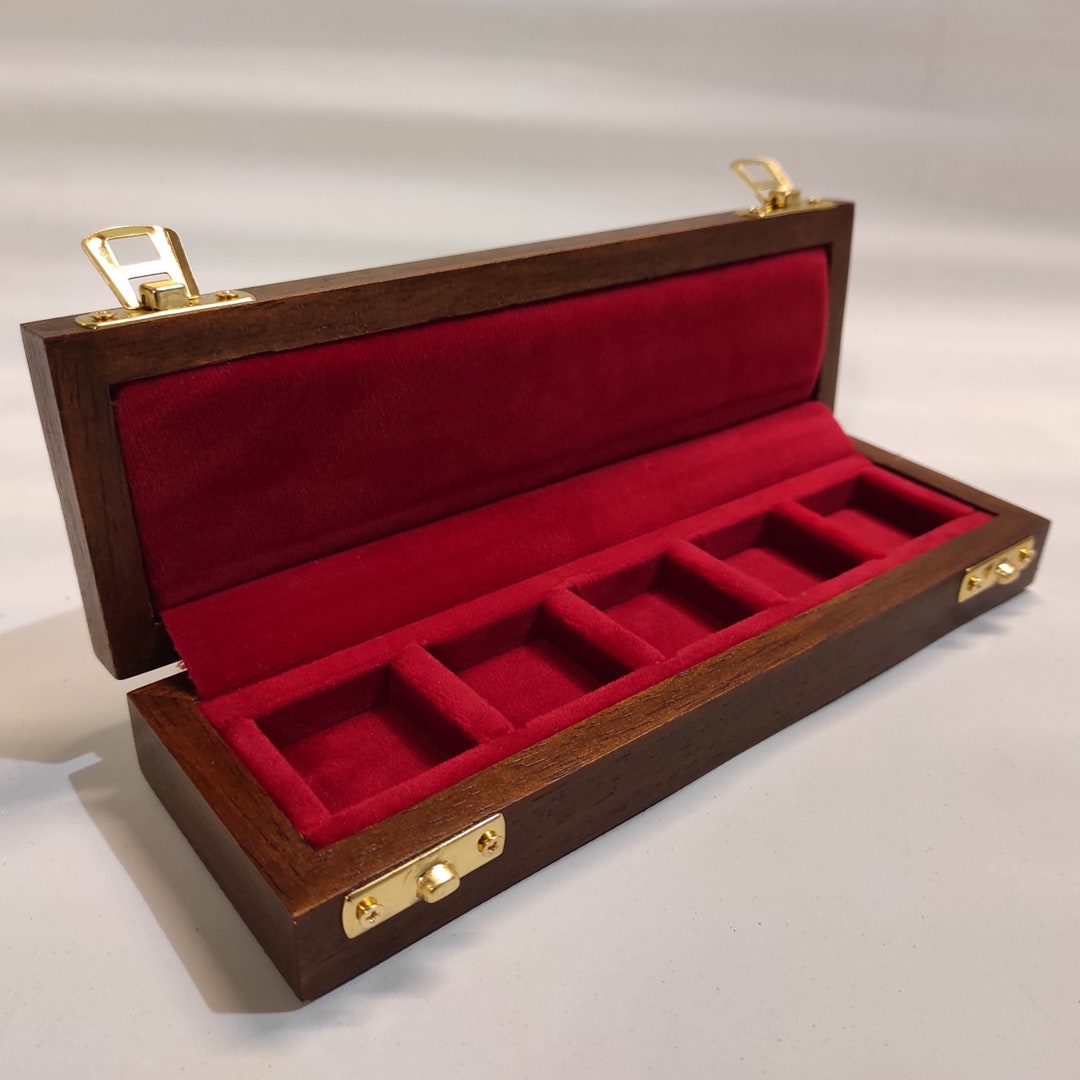 Refined solid wood case for Coins Soft Velvet Interior (5 Squares 30x30 ...